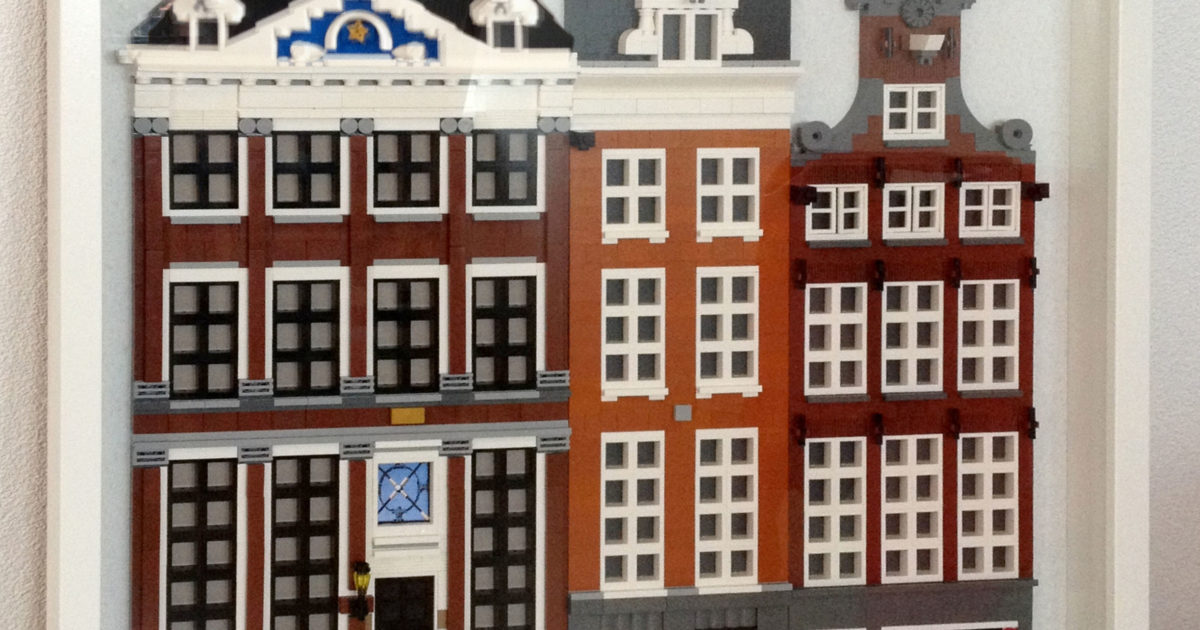 Frameable LEGO® Modular Buildings | Master Builders